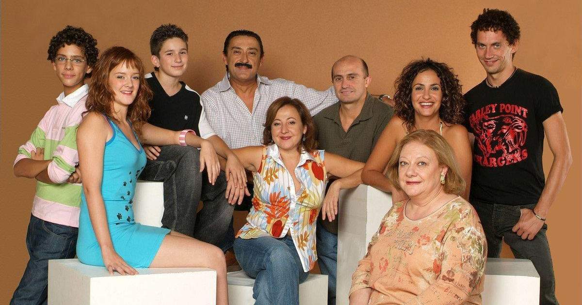 Aída: Travesuras, Risas y Personajes Inolvidables en el Corazón de ...
