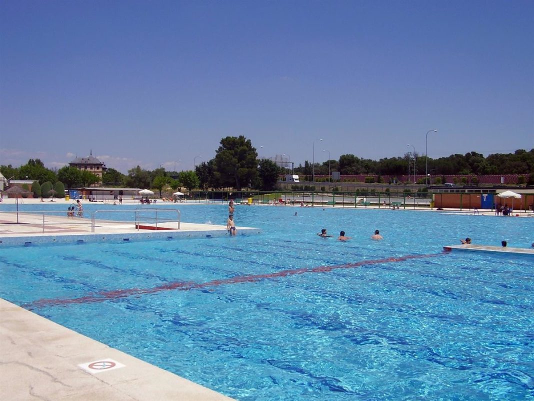 Barcelona reabre todas las piscinas municipales: fin de las ...
